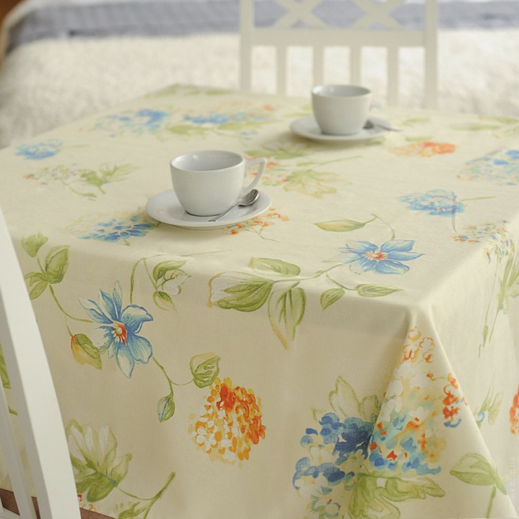 Скатерть Lodex Hortensa 140x220 см купить в интернет-магазине Homtex
